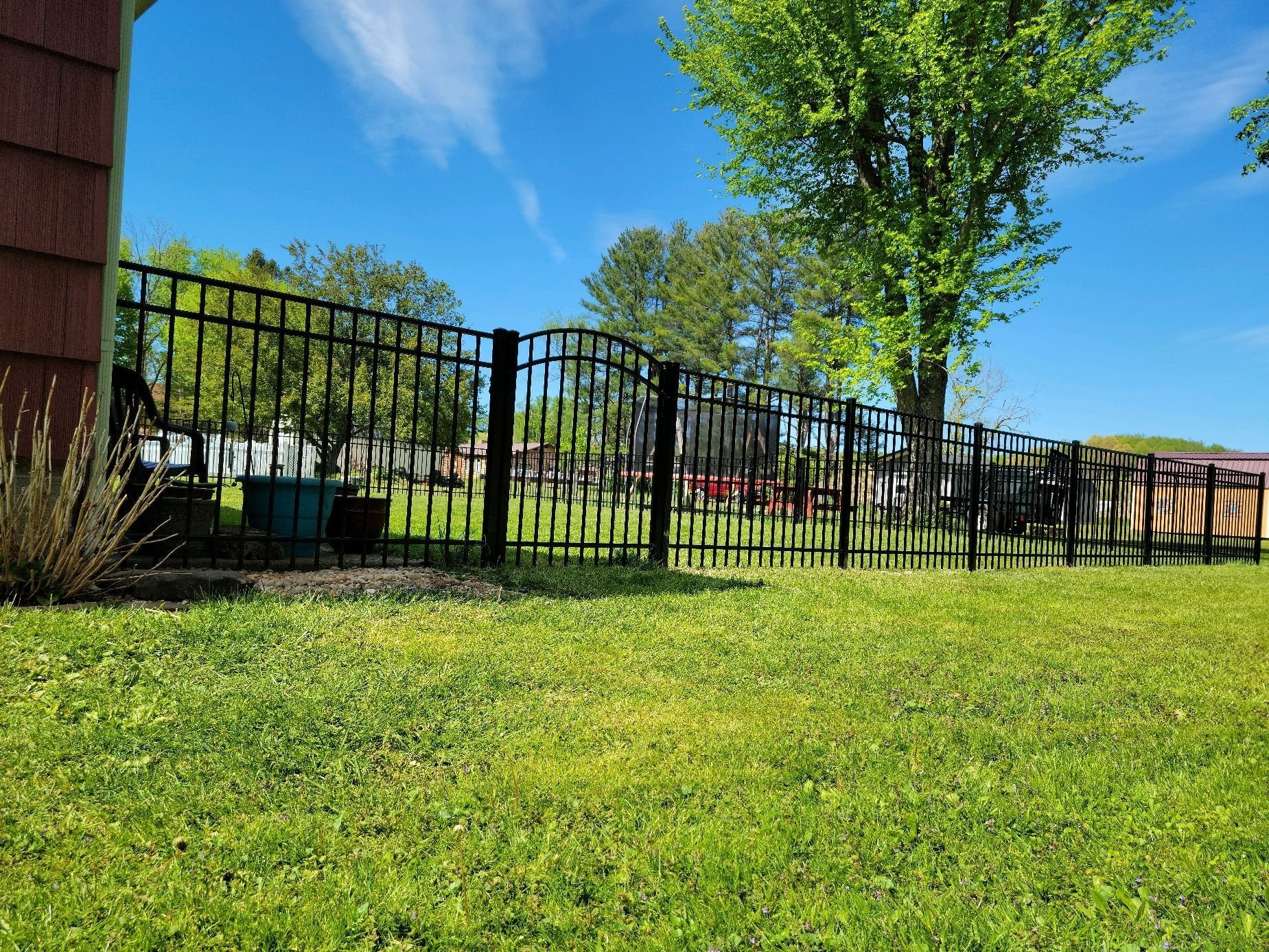 Friendly Fairmont Fence Company | 304 Fence